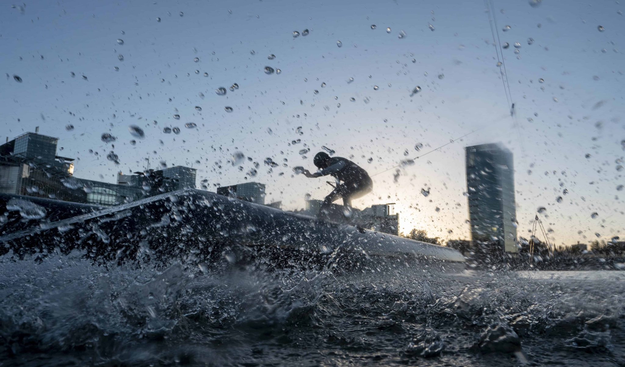 Laguuni - Suomen SUURIN Vesiurheilu & Ravintolalaituri